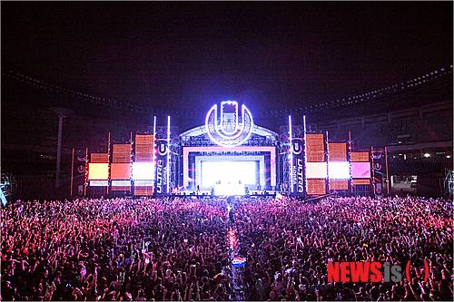 울트라 뮤직페스티벌 코리아·UMF Korea, 6월