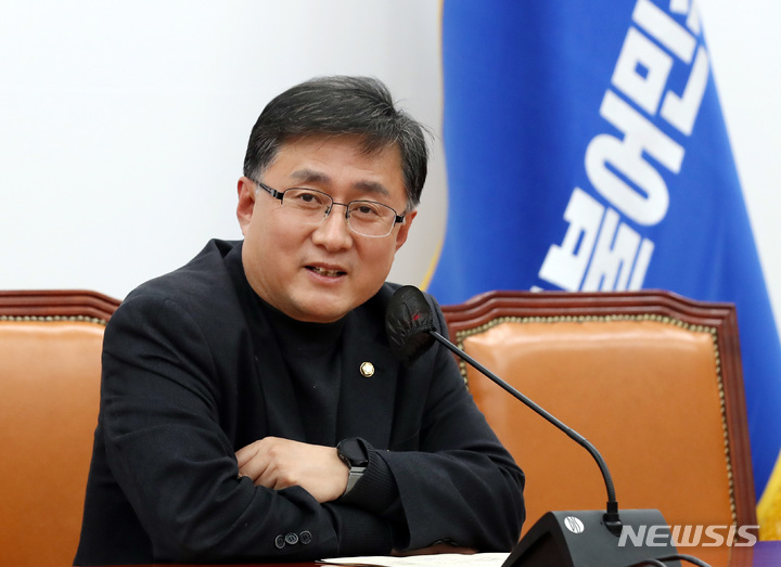 김성환 尹 주재 국정과제 점검회의 혹평 짜고 치는 고스톱 공감언론 뉴시스통신사