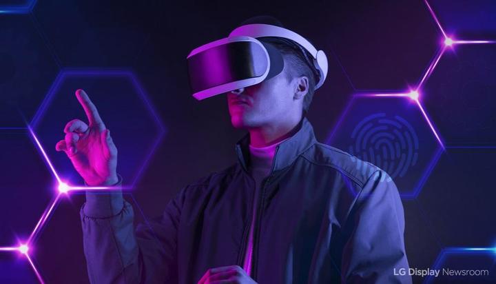 LG디스플레이 "OLEDoS 투자 축소 사실 무근…개발 가속화"